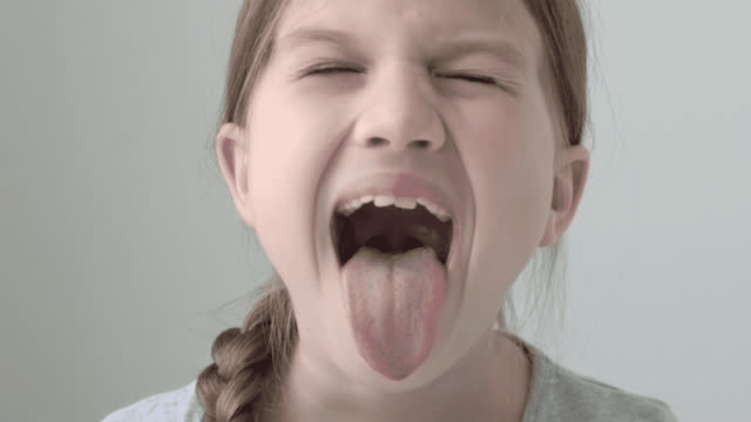 20 Facial Exercises to Lose Face Fat and Get Slim Face | Livofy